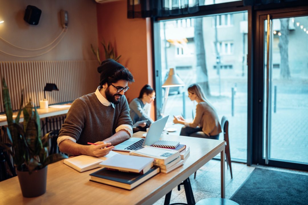 Service en Social | Gestion RH et Paie TOP-COMPTA